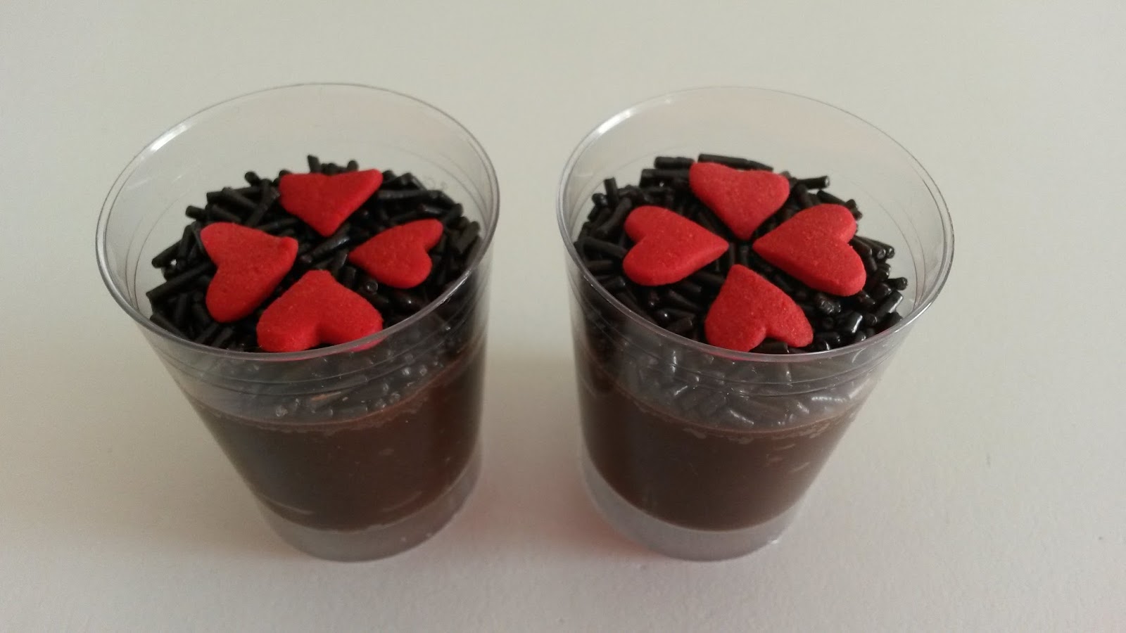 M&H Formas Doces Brigadeiros: Brigadeiro no copo - Ideal para festas