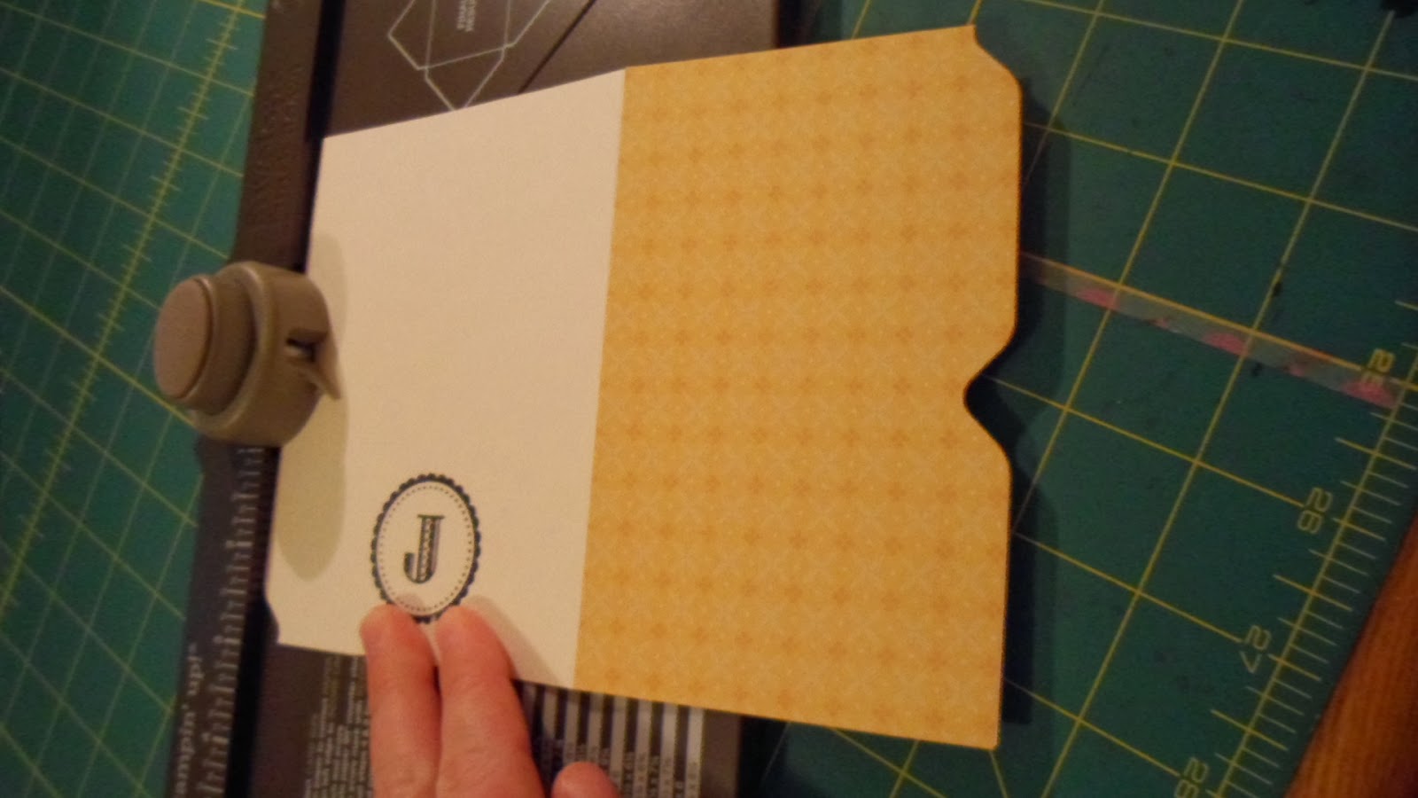 Cricut When I Can: File Folder Thanksgiving card