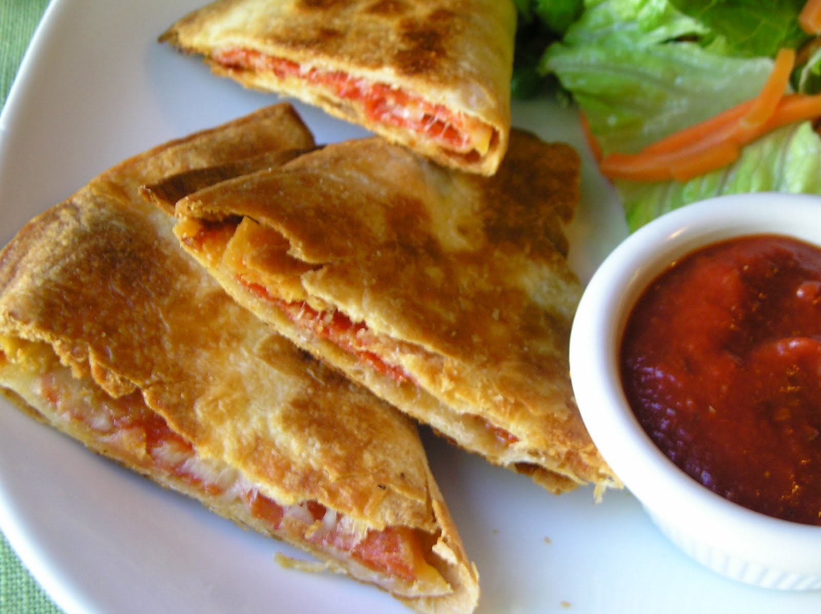 Pepperoni Pizzadillas ~ Edesia's Notebook