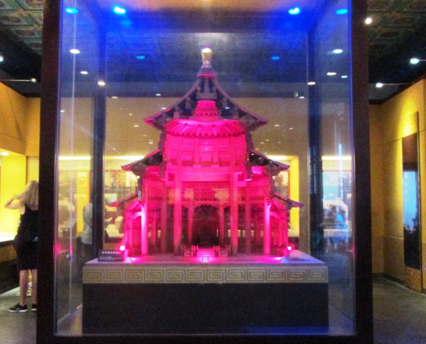 Beijing, temple, perle si jad - Pulbere de stele