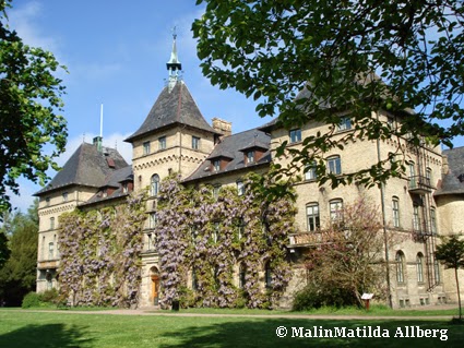 Lyckans smed - Samtidigt i MalinMatildas hjärna: Sagoslottet i Alnarp