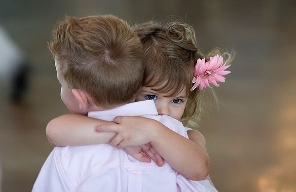 Sănătate & frumuseţe: Puterea unei imbratisari