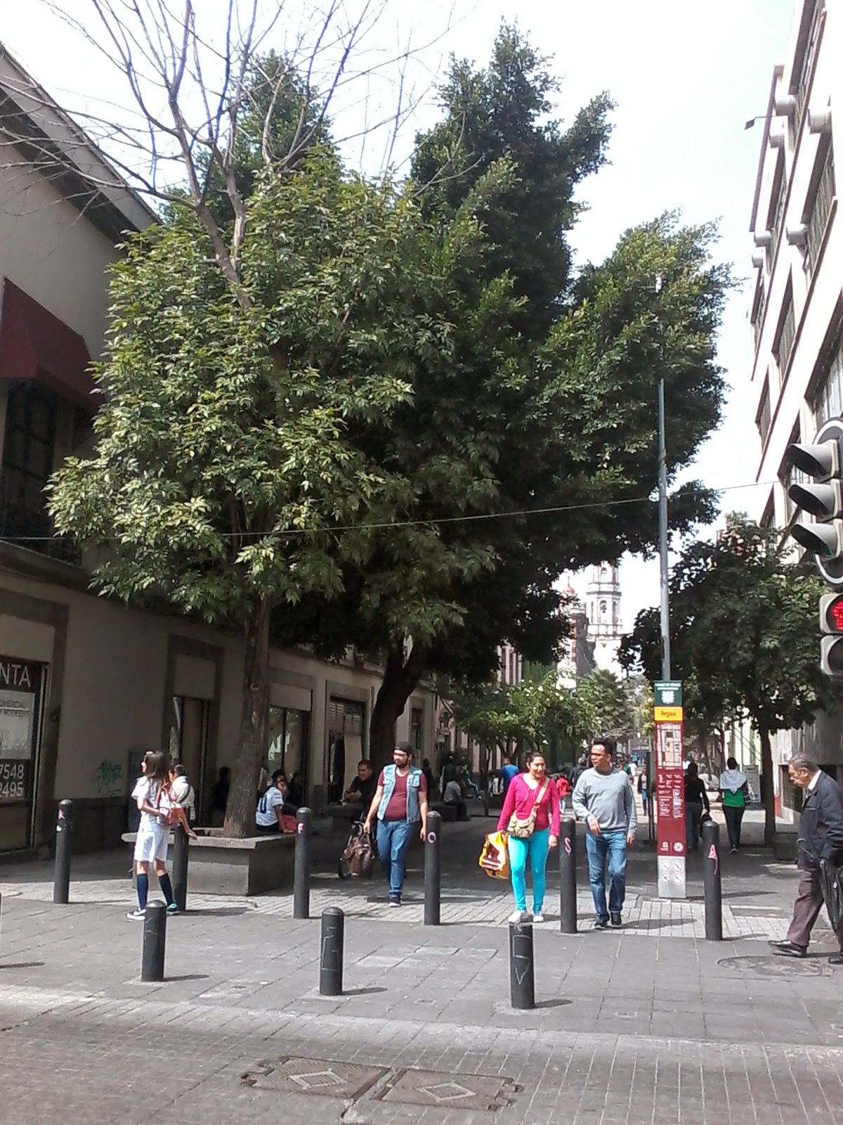 Tenoch, historias escondidas de la Ciudad de México: Calle Regina ...