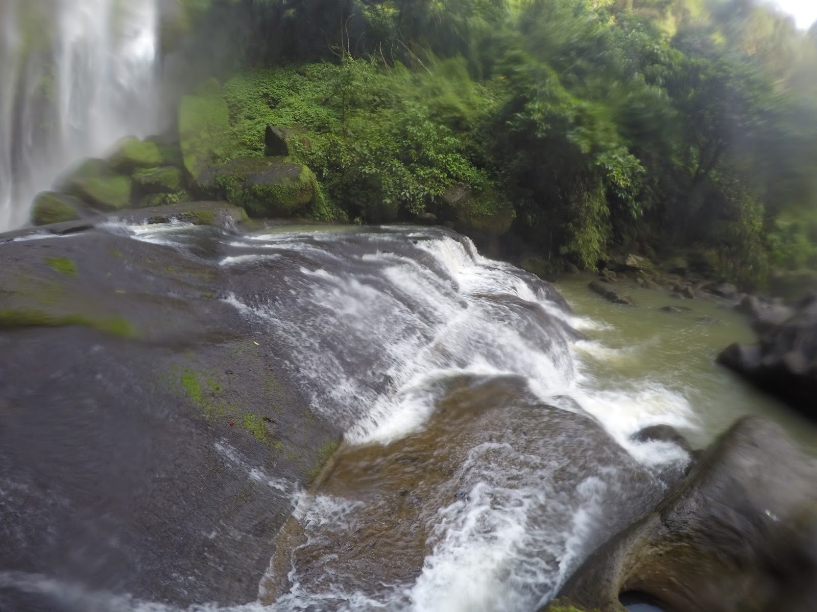 Hulugan Falls Luisiana Laguna - moredantravels