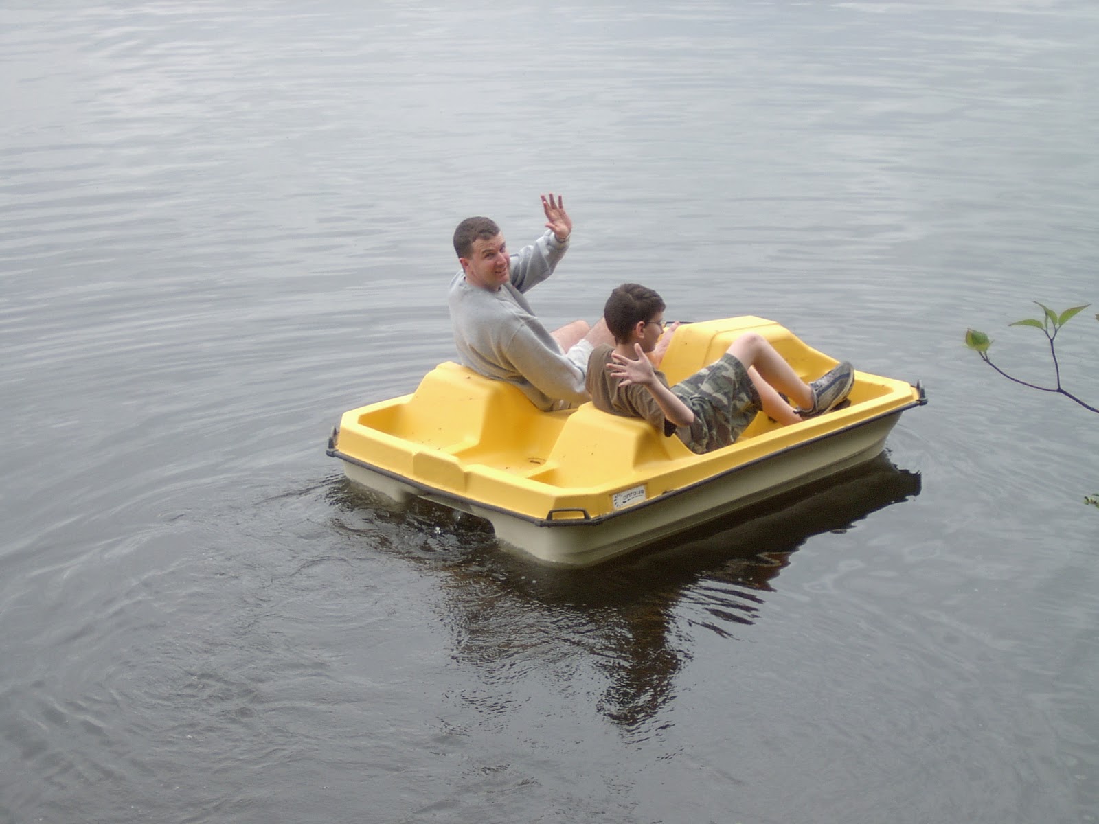 25 YEARS AT LAKE BITOBI: The many (non-motorized) watercraft of Lac Bitobi