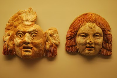 Antique entertainment: Greek masks at Allard Pierson