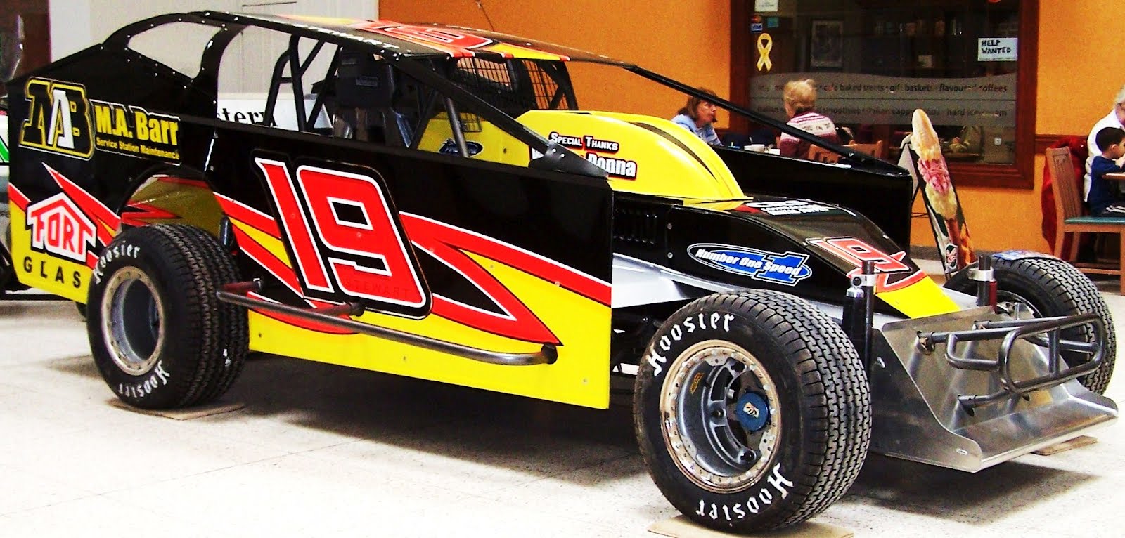 Oval Racing Stock car style in Québec, Ontario and New England States ...