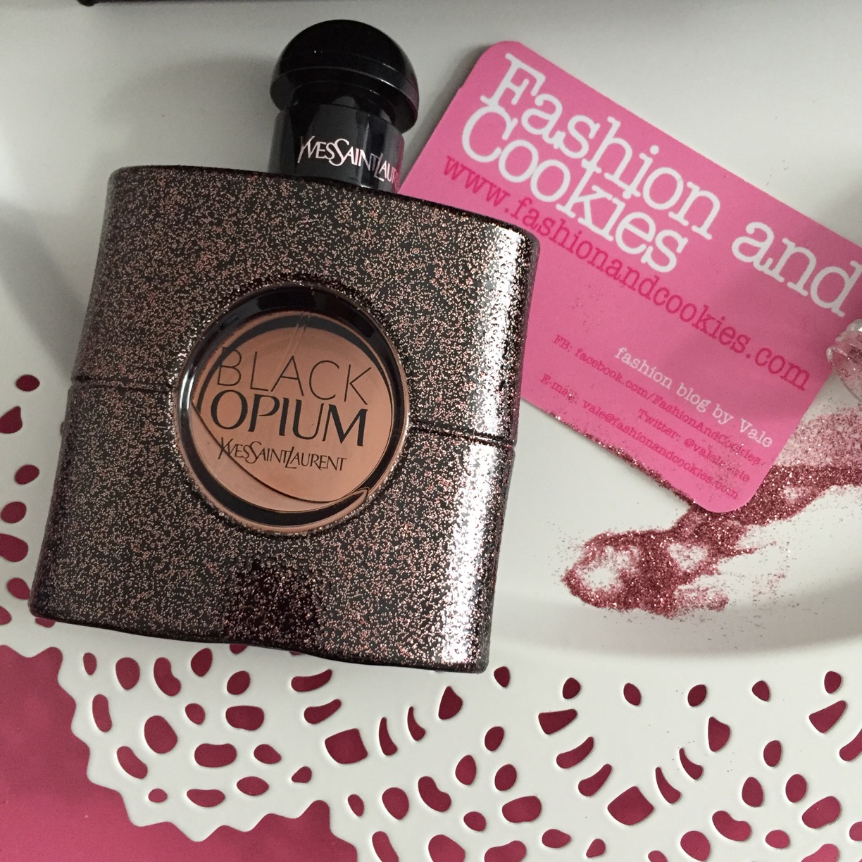 YSL Black Opium Eau de Toilette: new fragrance and addiction | Fashion ...