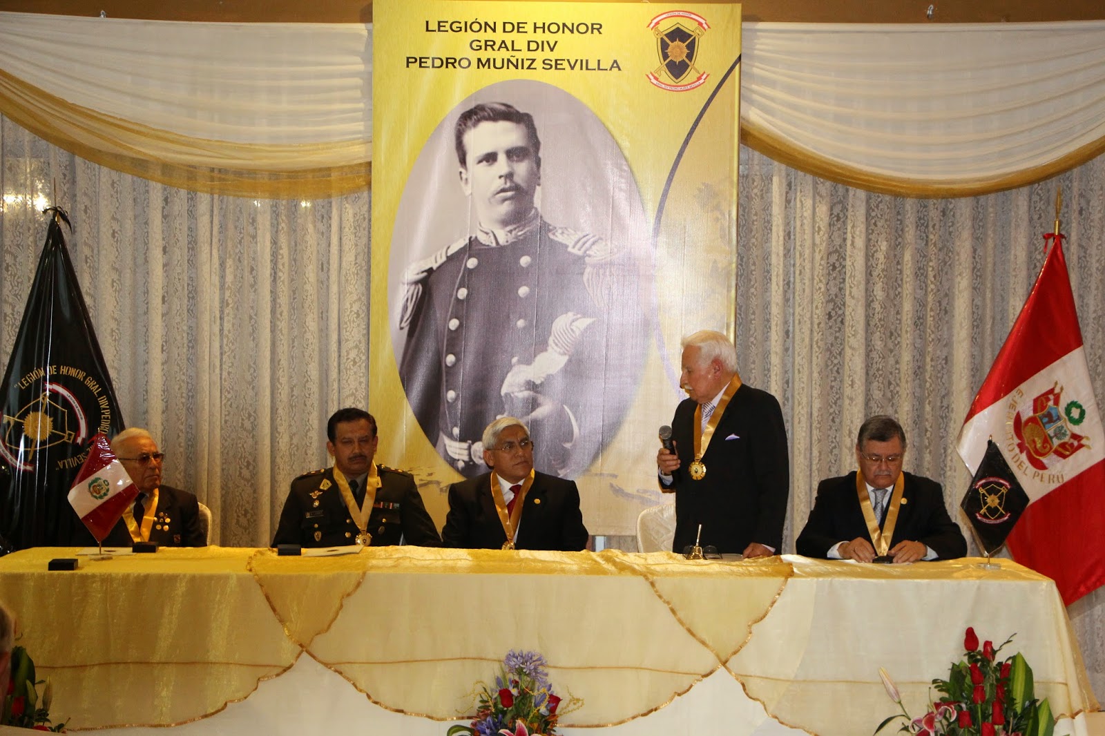 Nuestro Ejército en video: Con ocasión del octogésimo segundo ...