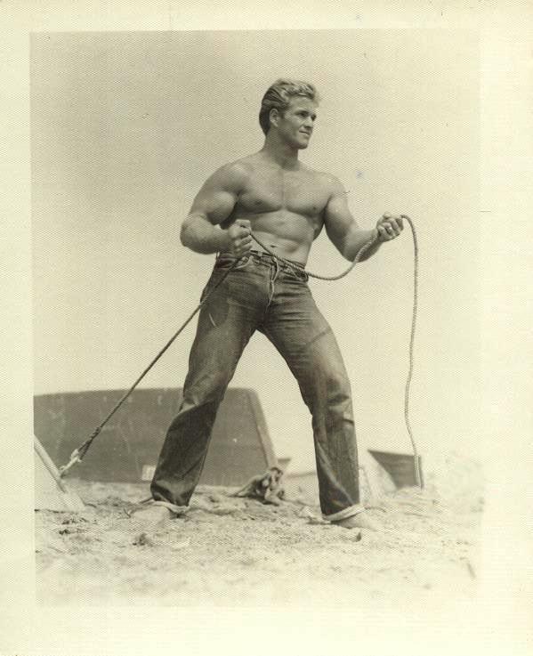 Male Models Vintage Beefcake: Bud Counts