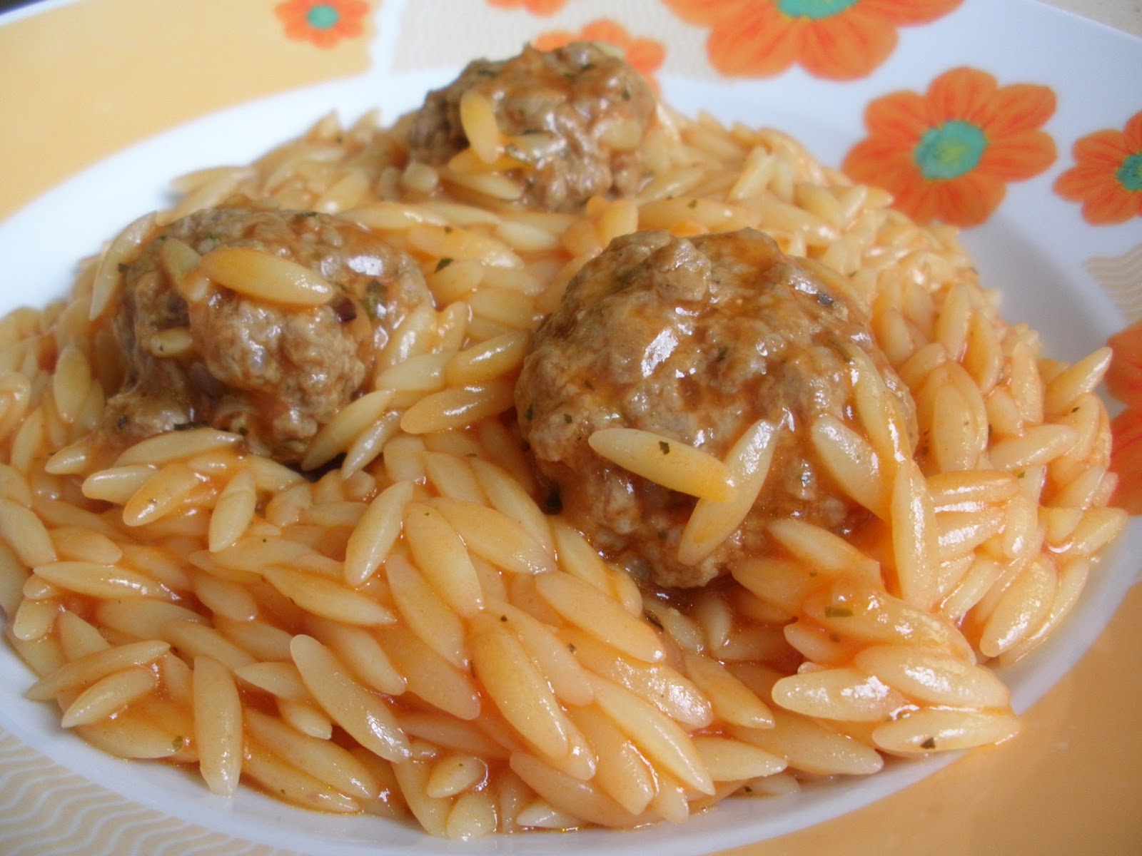 Come to cook: Κριθαρακι με κεφτεδακια στην κατσαρολα