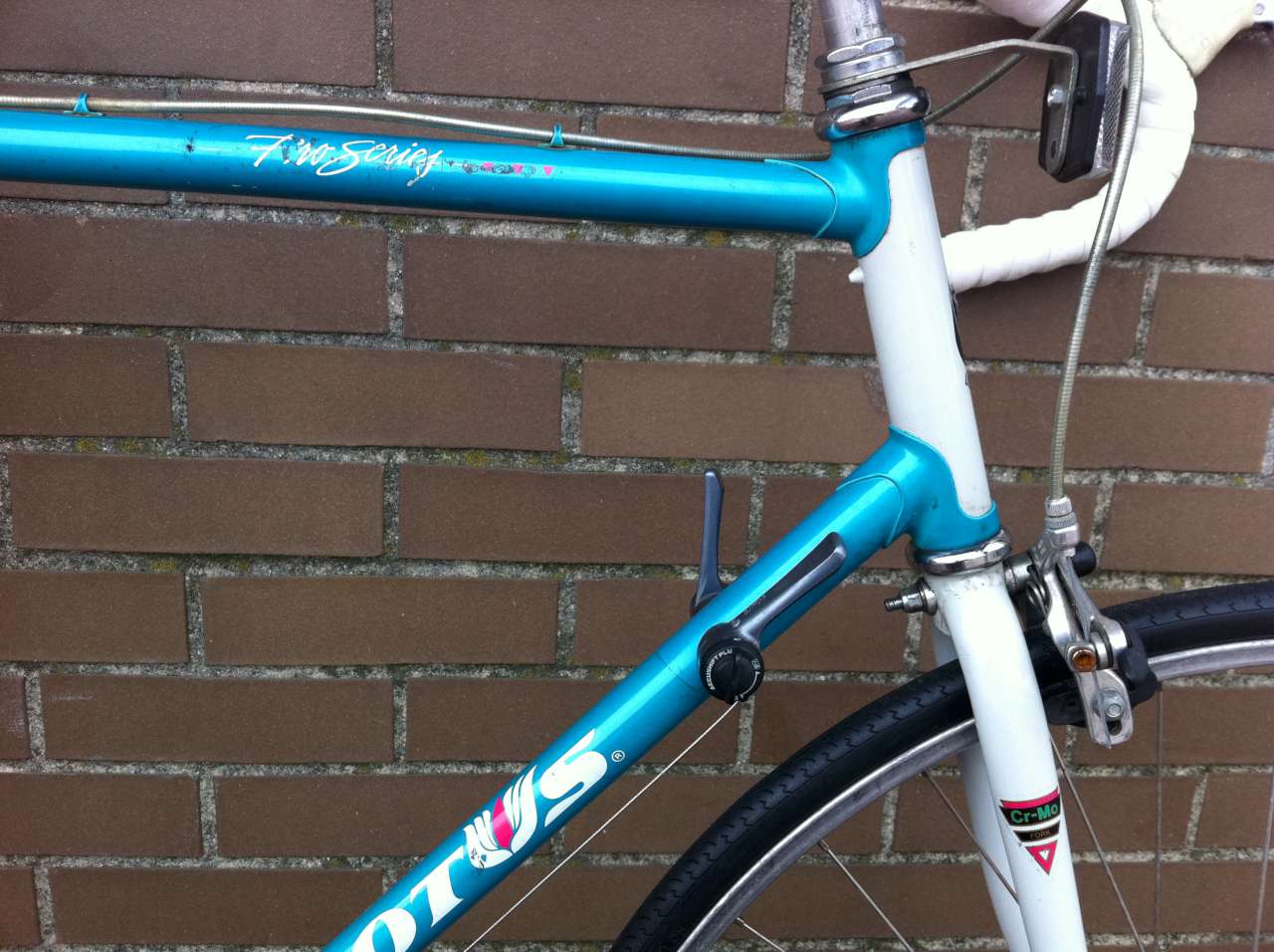 Bike Boom refurbished bikes: 1989-1991 Lotus 3000R Pro series Road bike