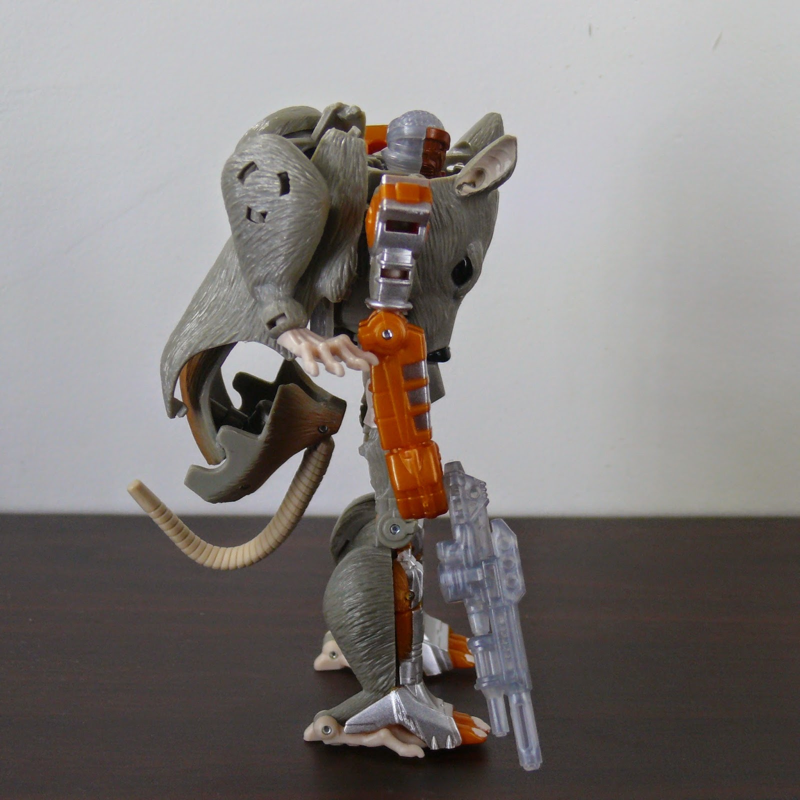 Blog Transformers.com: 1096: Rattrap Generations
