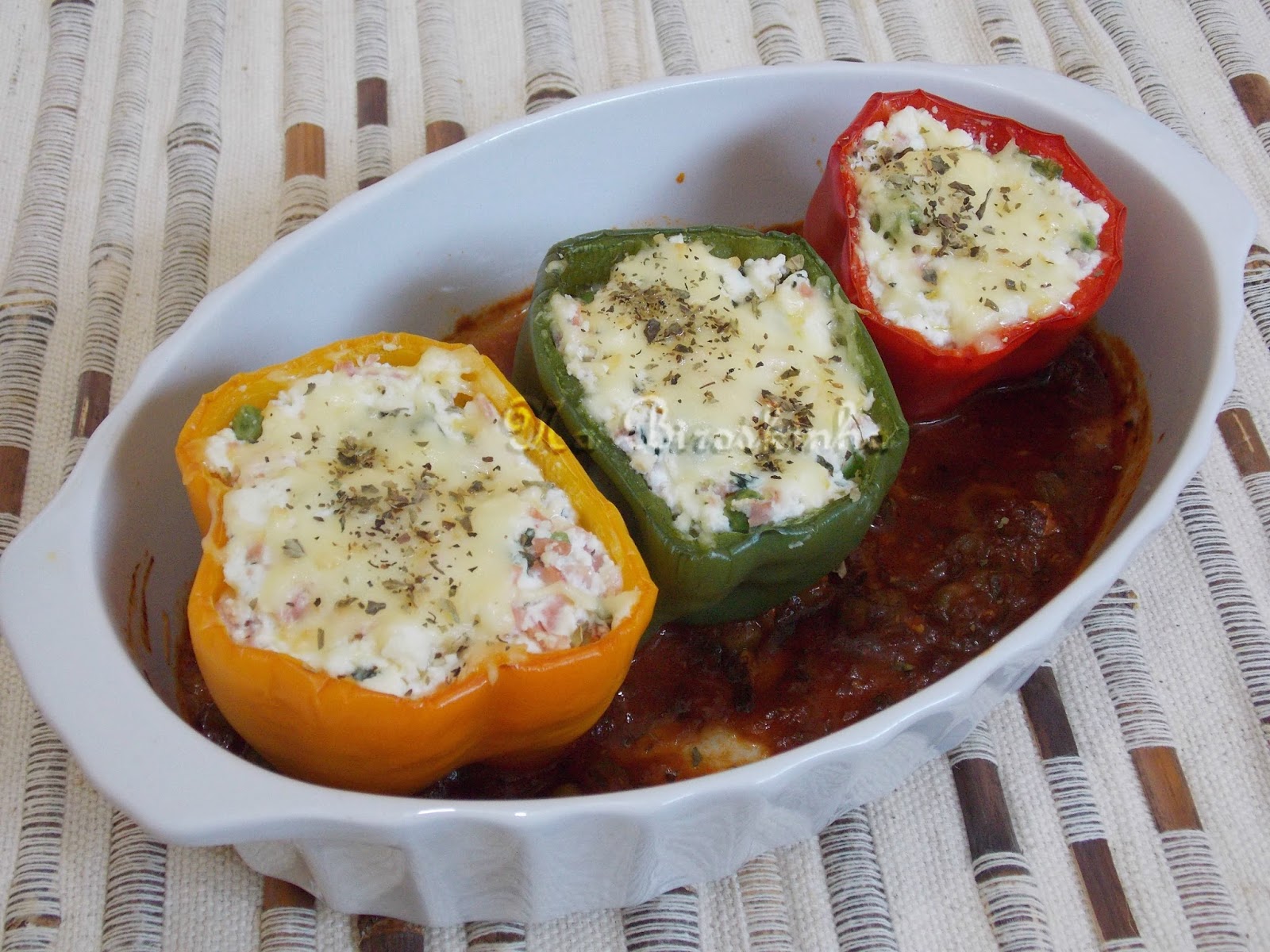 Pimentões Recheados com Ricota - Na Biroskinha
