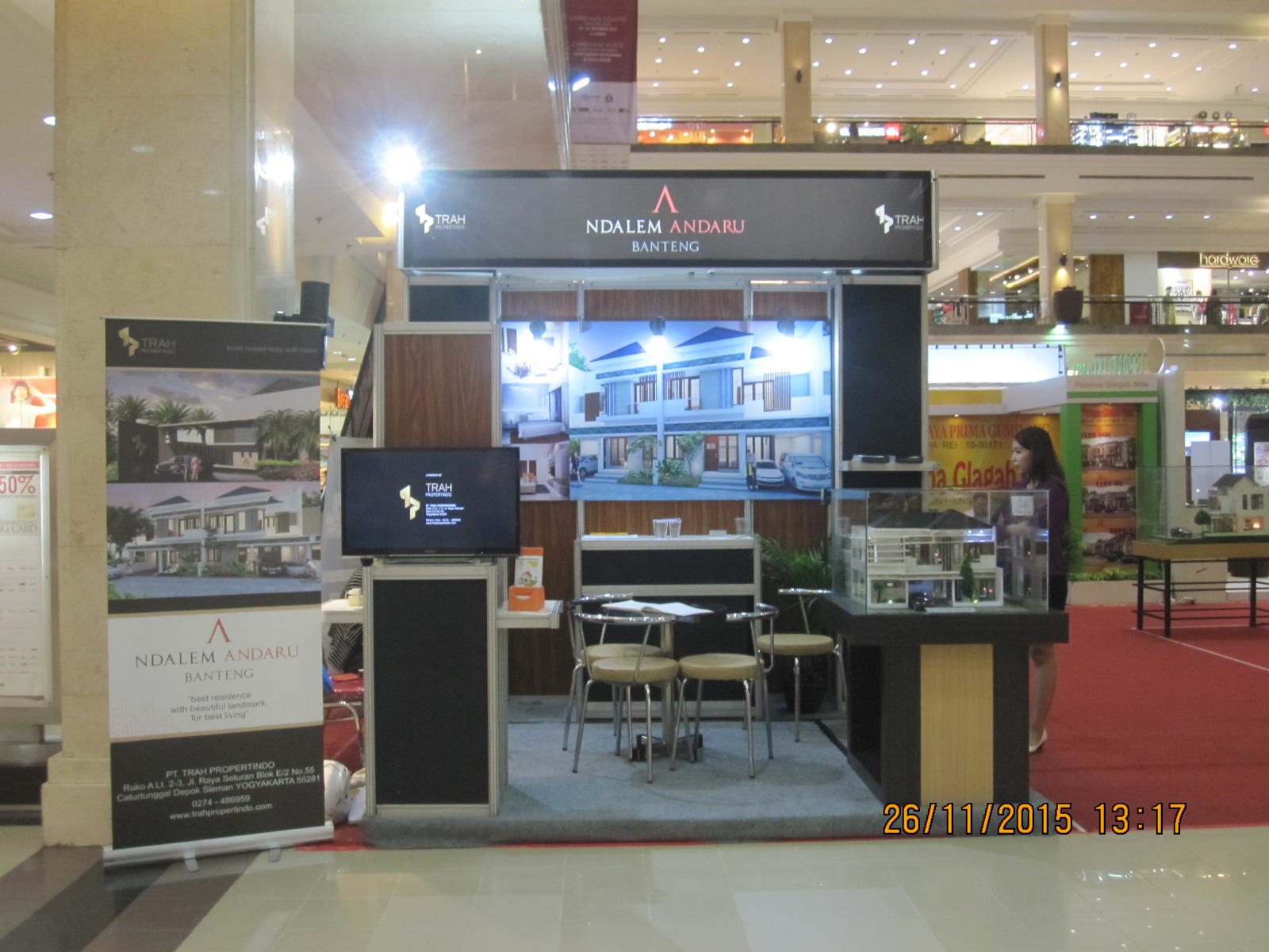 kontraktor pameran solo: SEWA BOOTH SOLO