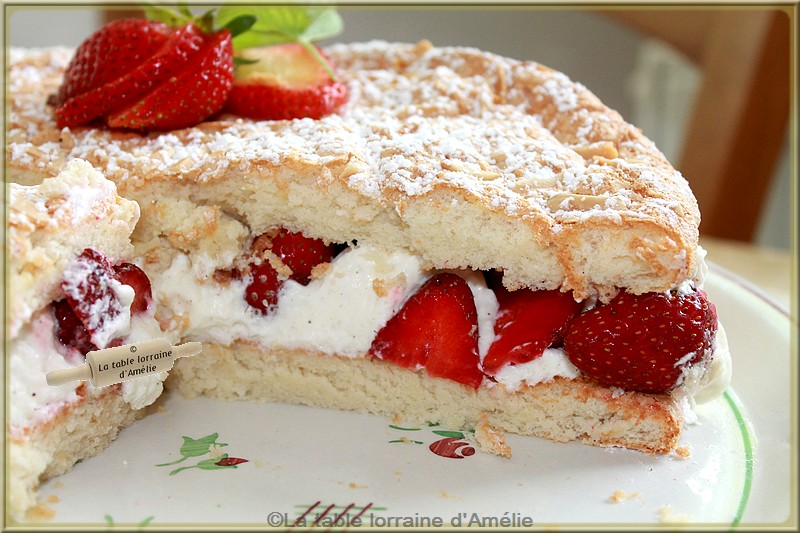 LA TABLE LORRAINE D'AMELIE: Succès aux fraises et chantilly à la mascarpone