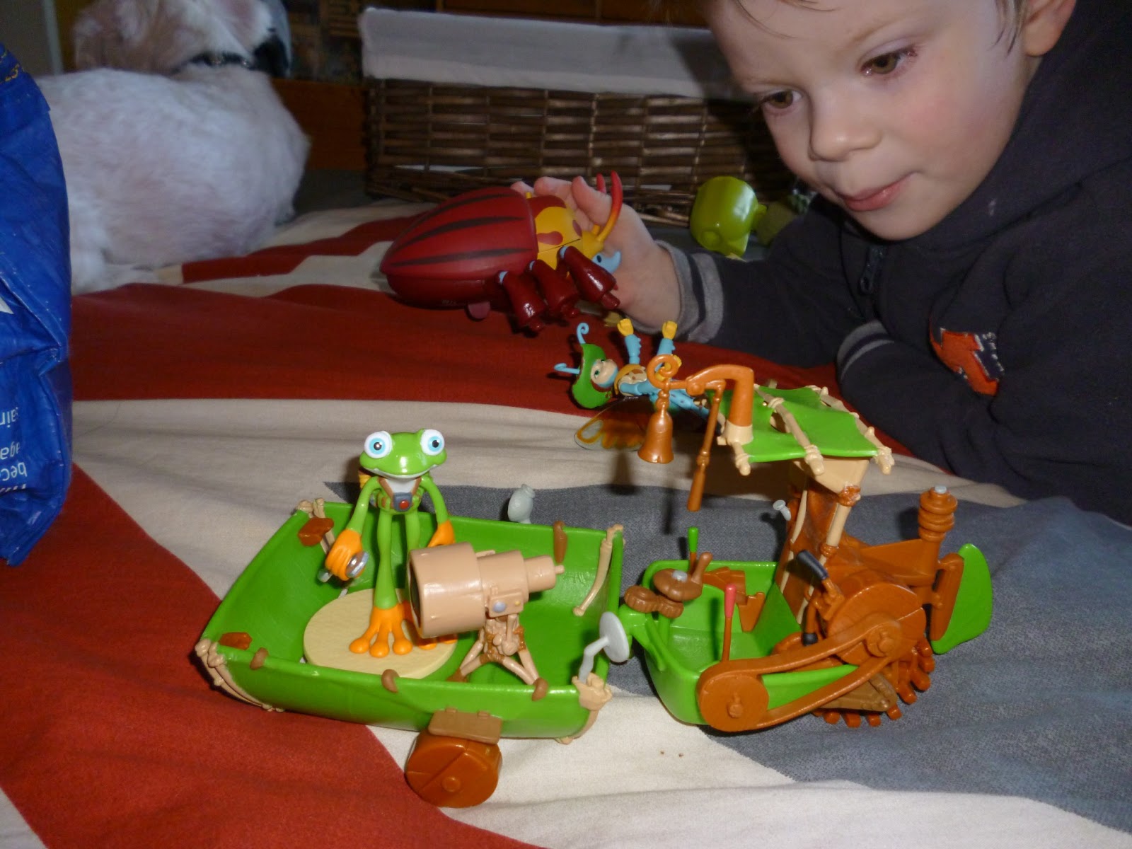 Madhouse Family Reviews: Tree Fu Tom toys review