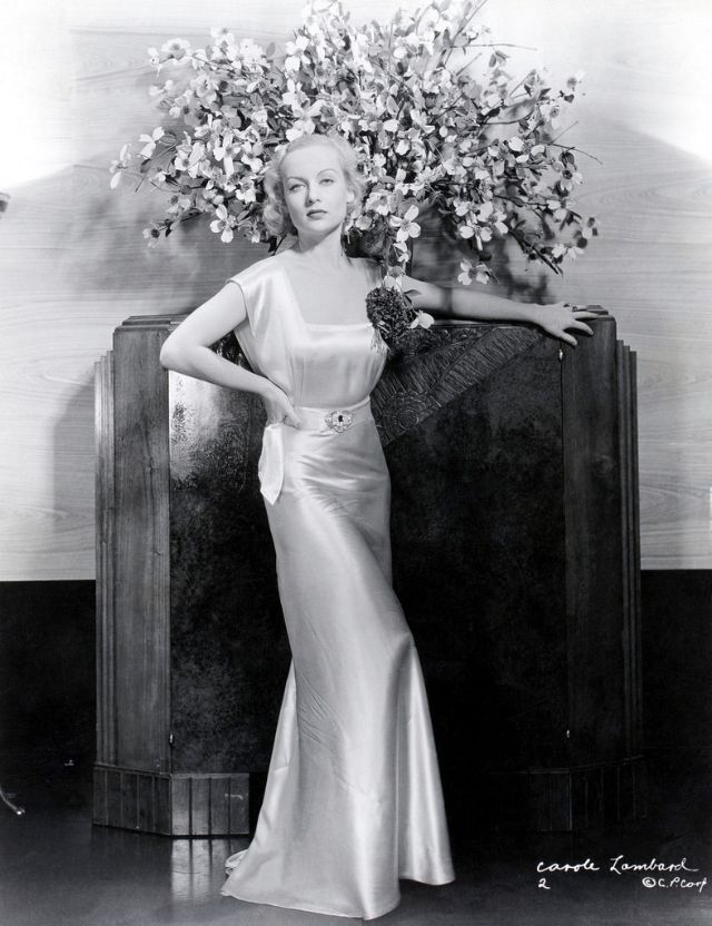 Stunning Photos That Defined Fashion Styles of Carole Lombard in the ...