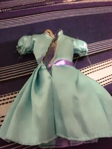 Knocked-off!: Bootleg Toy Review : Bootleg Elsa 12" doll
