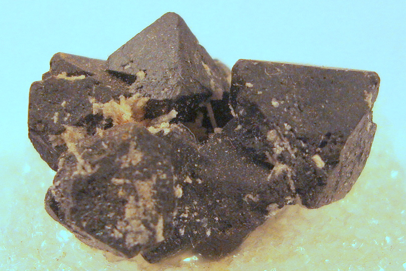 CSMS GEOLOGY POST: SPINEL: THE FORGOTTEN GEMSTONE