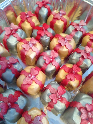 One Sweet Bite at a Time: It's All in the [Silver & Gold] Details