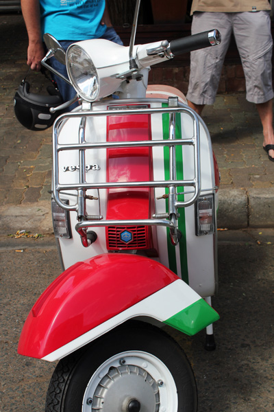 Modif Vespa Bajaj Deluxe - Ind Modified