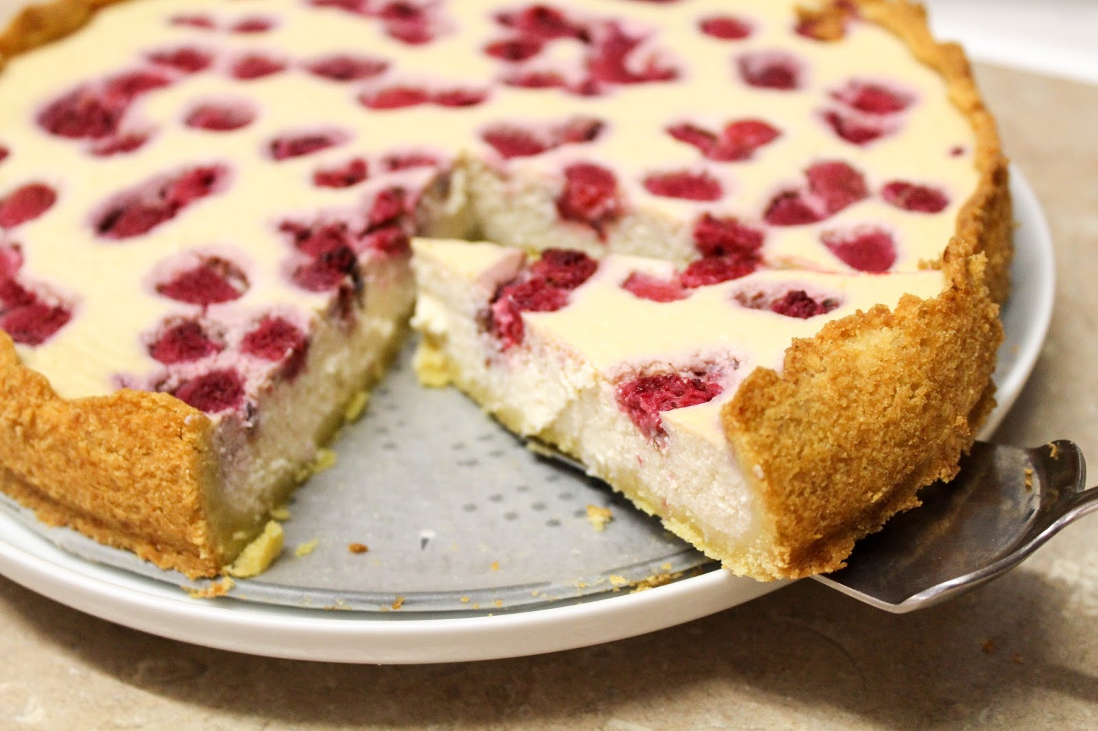 Kohupiimakook vaarikatega