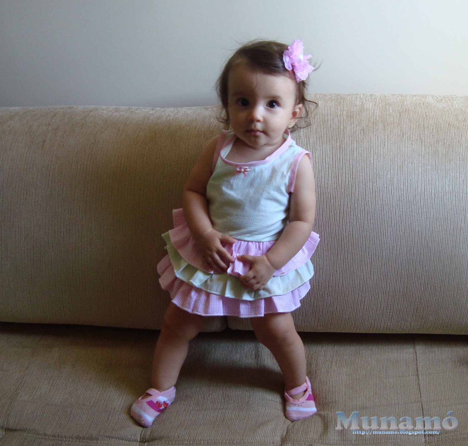 Munamó: Passo a passo de um vestido com babado para bebê