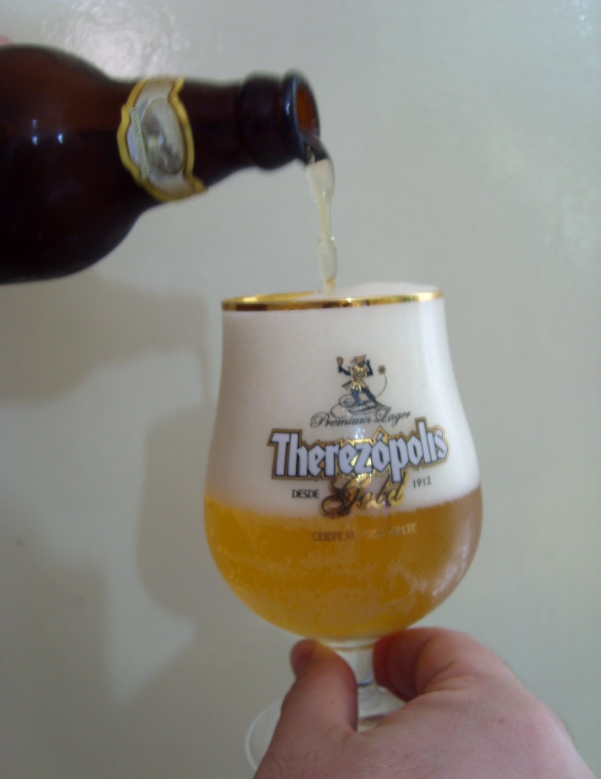 O Colecionador de Latas: Cerveja Therezópolis Gold - Brasil