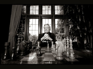 echecsinfos.com: L'homme qui aimait mater.