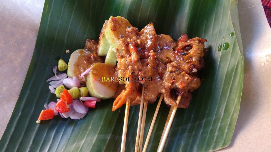 Dinamai Sate Kere Gara-gara Hal Sepele Ini! Sensasi 'Nendang' Racikan ...