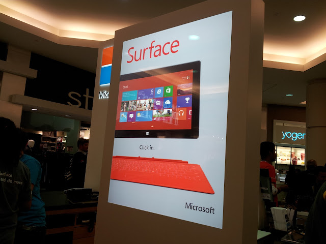 Mashed Thoughts: Microsoft @Surface Popup Shop at Metrotown