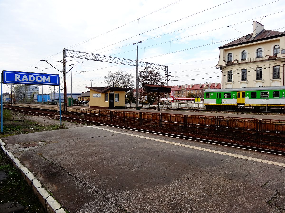 Remont kolejowej ósemki między Warszawą Okęcie a Radomiem potrwa do ...