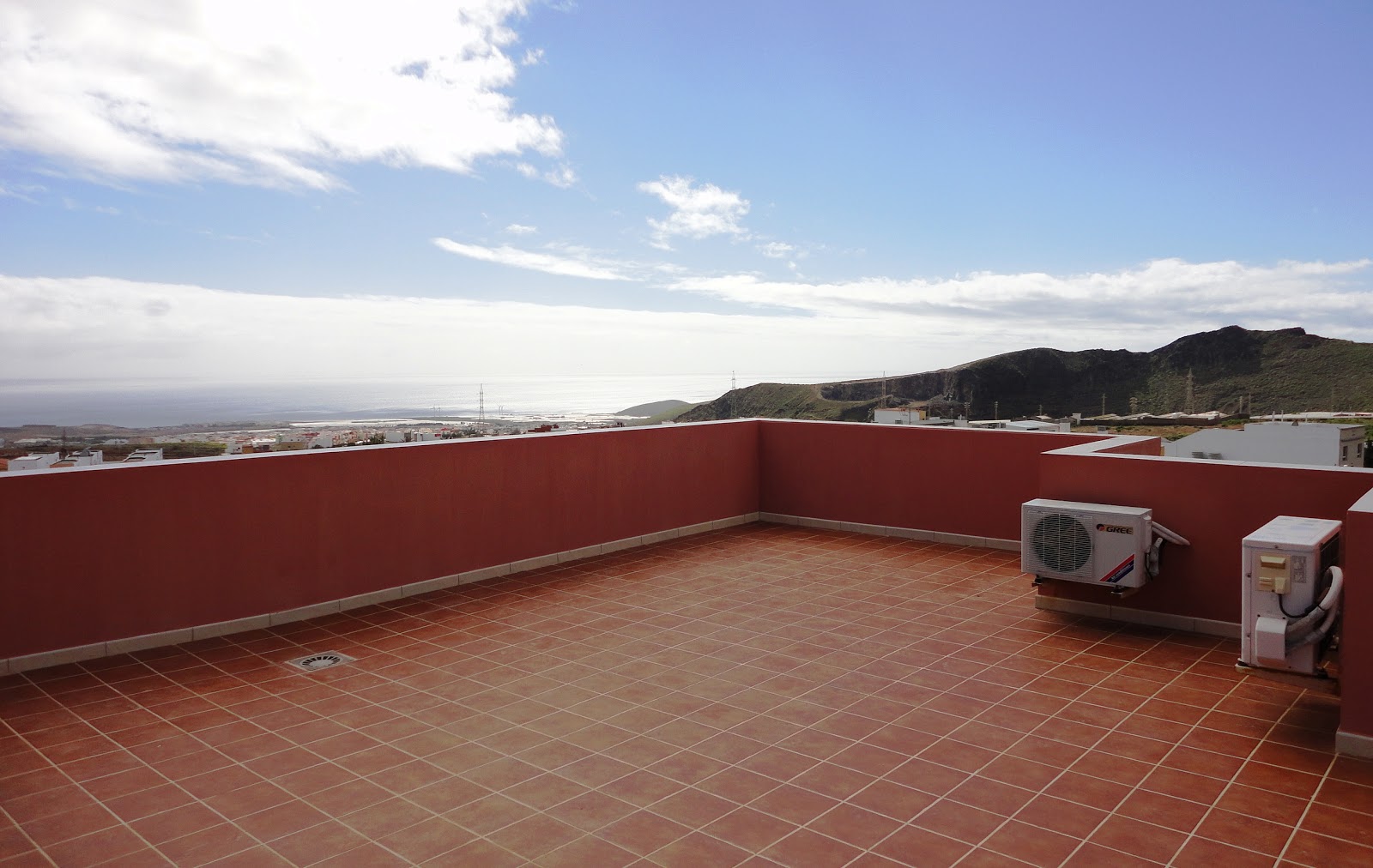 Vendo piso en Ingenio: Azotea y cuarto lavadero