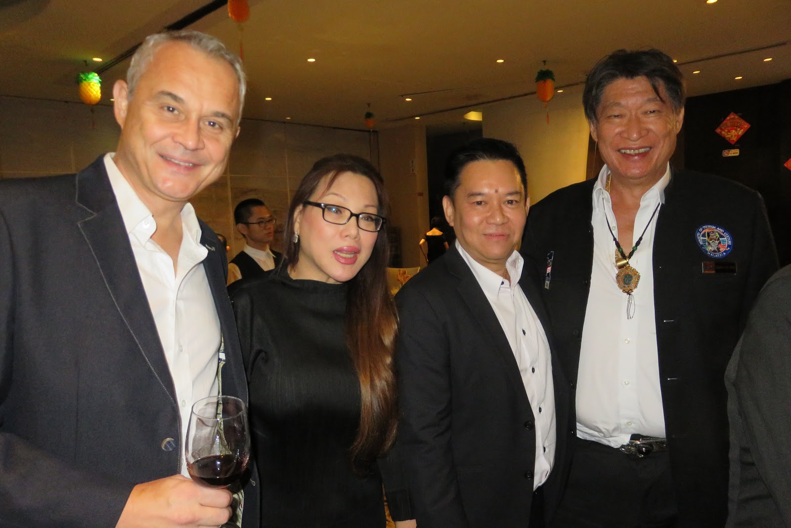 Kee Hua Chee Live!: DATUK SERI GARRY CHUA HOSTED LAVISH PARTY TO ...