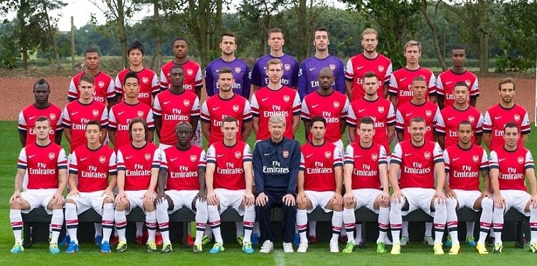 SPORTING 22: ARSENAL STARS LINE UP FOR THEIR TEAM PHOTO
