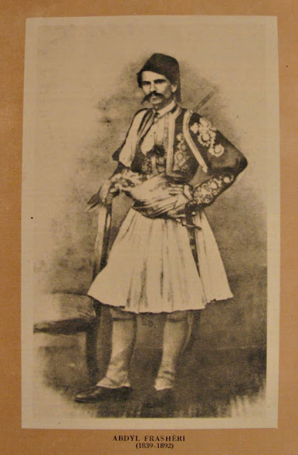 I fratelli Frashëri : il poeta , il filosofo e il patrioata nell ...