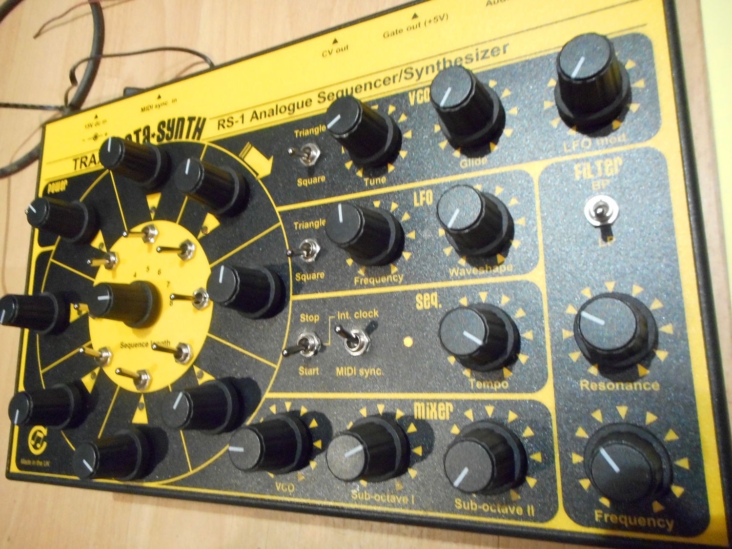 MATRIXSYNTH: TRAX ROTA synth and sequencer