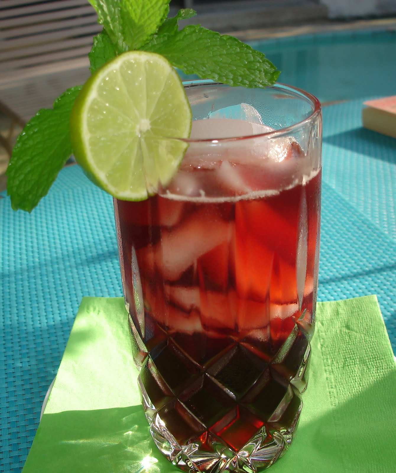 The Tiny Skillet: Agua de Flor de Jamaica (Hibiscus Tea)