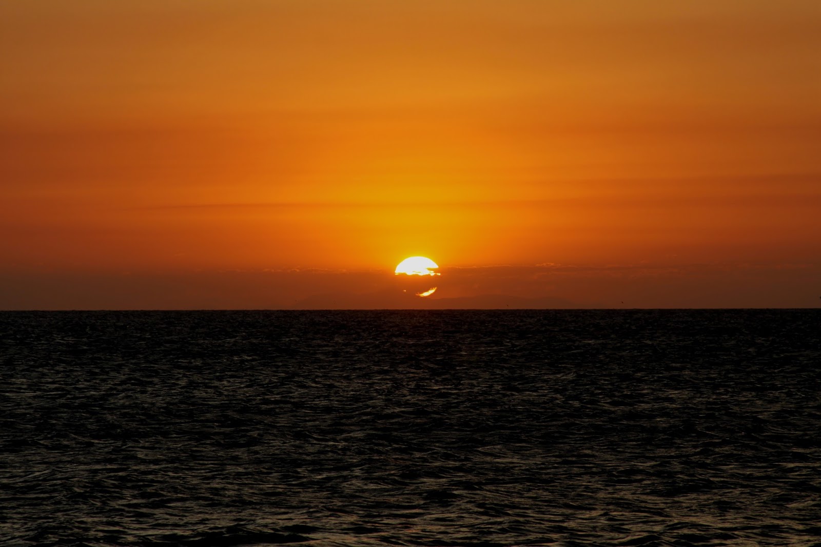 Dreamtime Sail: Off to Masthead Island for some reef hopping South.