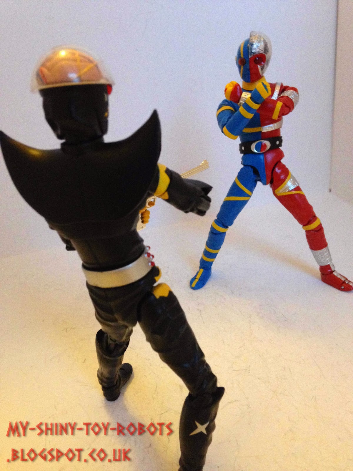 My Shiny Toy Robots: Toybox REVIEW: S.H. Figuarts Hakaider