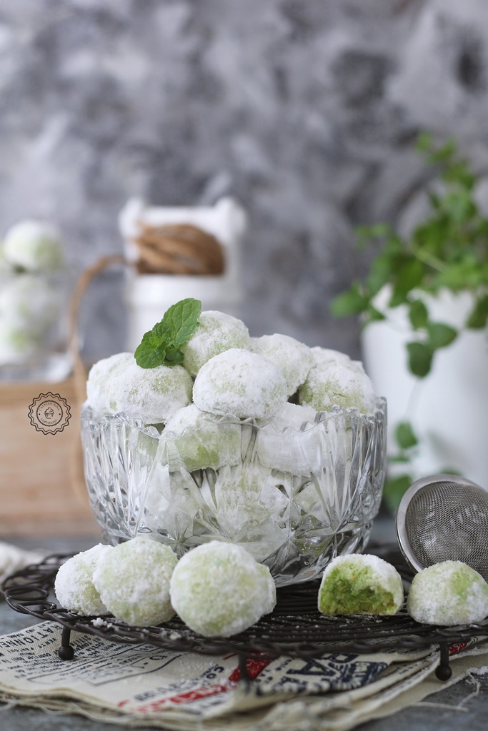 Masakan Madiun PANDAN SNOW BALL COOKIES Khas IndonesiaMasakan ...