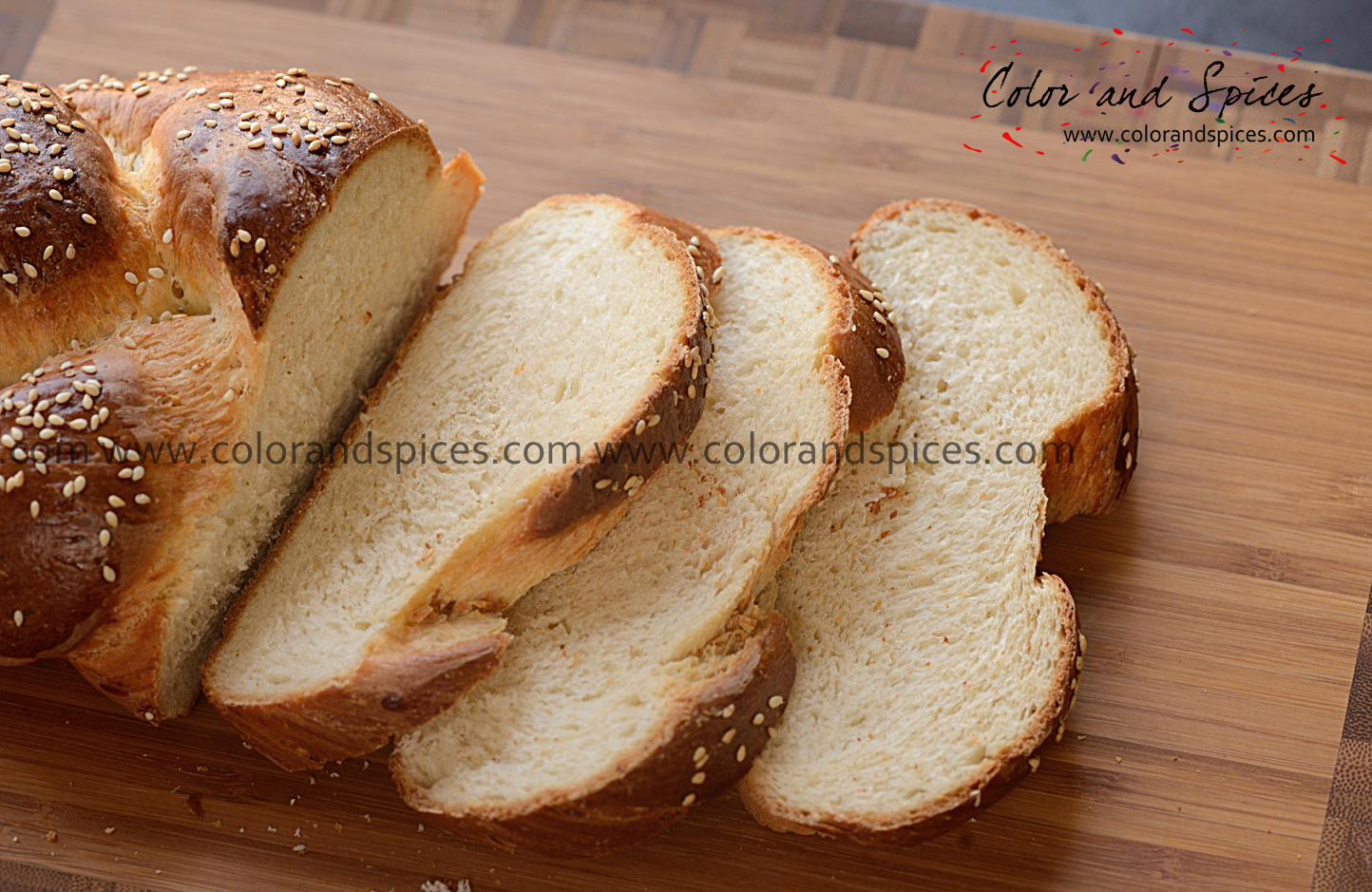 Color and Spices: Braided bread..