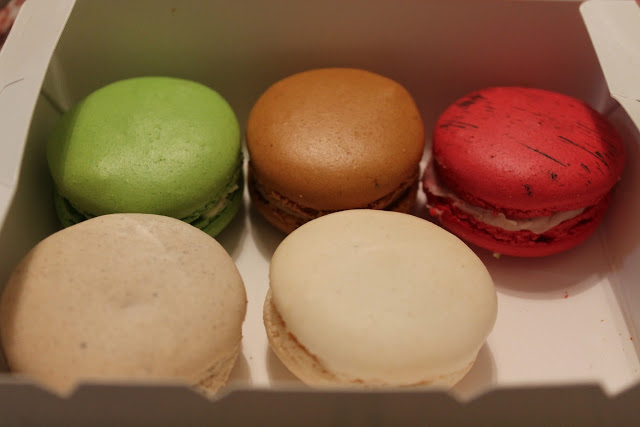 umiyumi2 : our life in perth, WA: Maison Saint-Honore Macaron & Cake ...