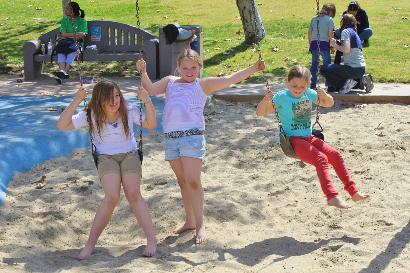 HUNTINGTON BEACH GIRL SCOUT TROOP 746: NEIGHBORHOOD CLEAN UP DAY...and ...
