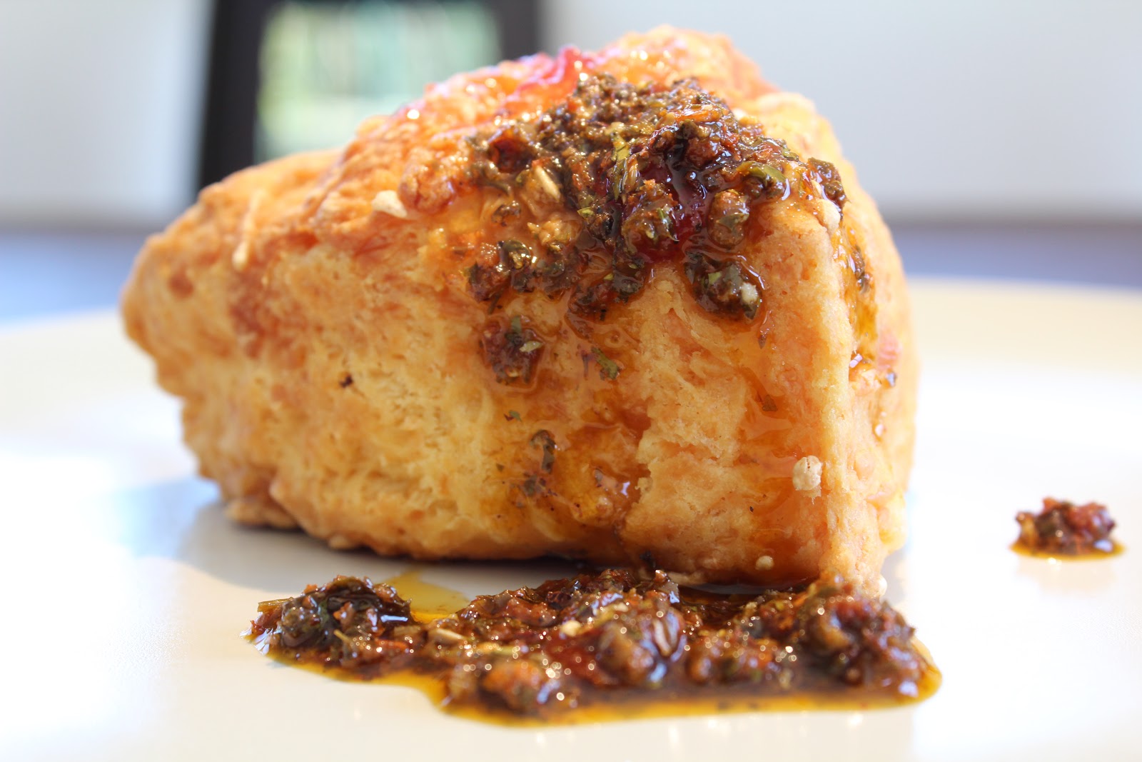 Shio Gourmet Blog: Smoked cheddar cheese scone with smoked chimichurri