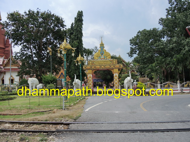 Dhamma Path Blog: Revisited Wat ChangHai BE2558 (Phra Ajahn Tim) ~ The ...