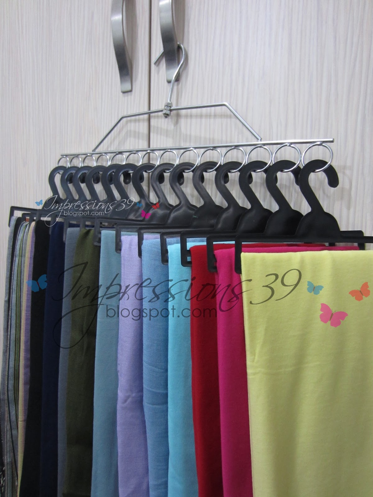 Impressions39: Penyangkut Tudung Berawning, Penyangkut Selendang ...