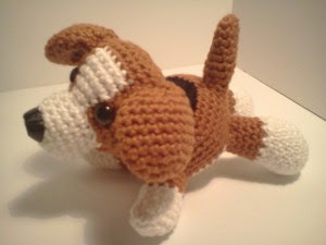 2000 Free Amigurumi Patterns: Puppy Beagle Crochet pattern