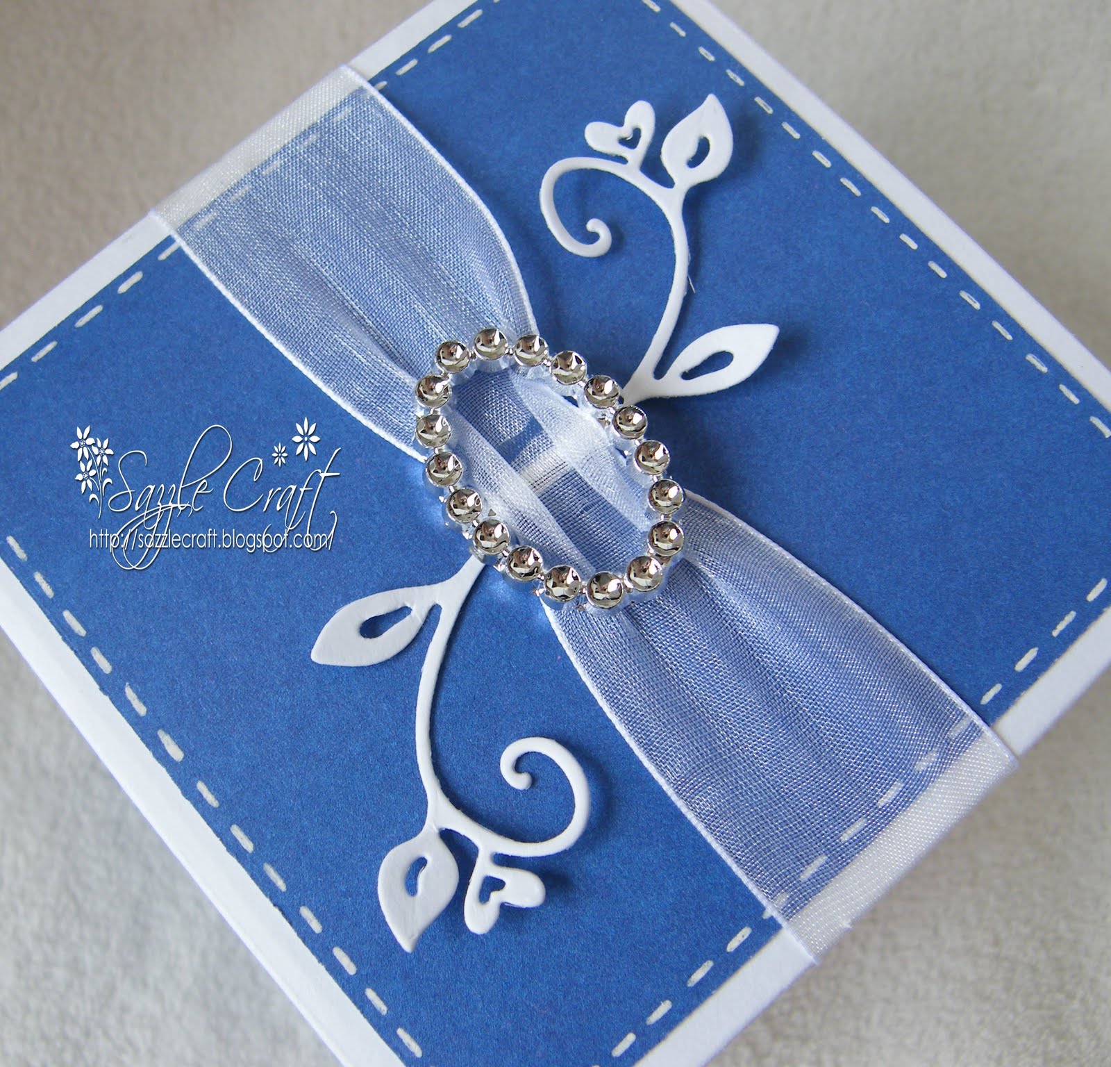 Sazzle Craft: Red, White & Blue Exploding Box